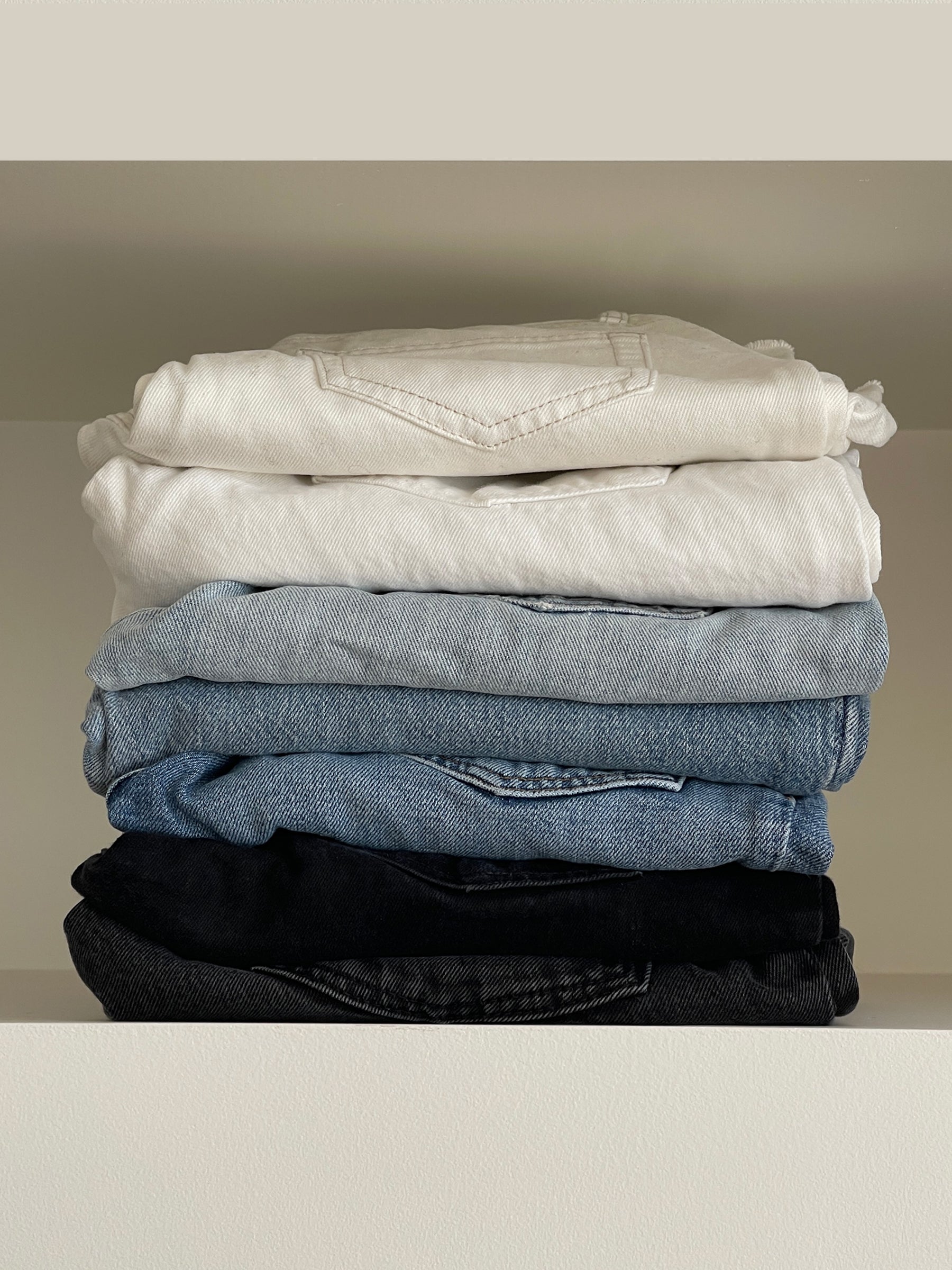 How to Organise Your Wardrobe in 8 Easy Steps – The UNDONE